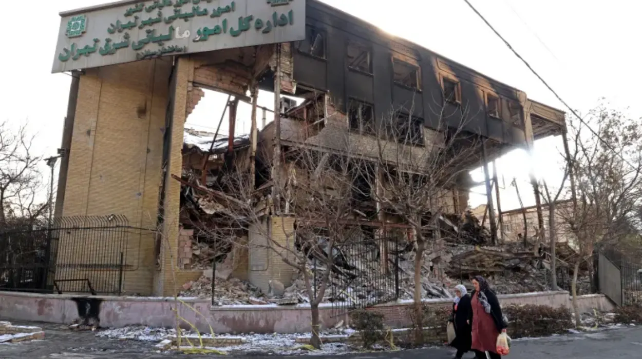 Iranian Women Lead Frontline Charge Amid Nationwide Anti-Government ...